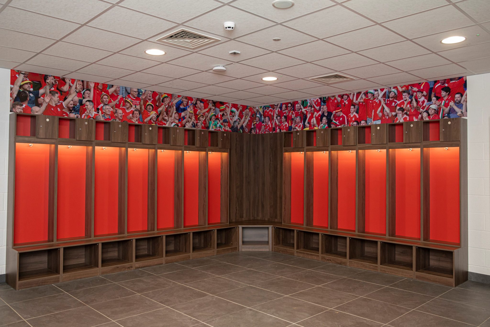 Bespoke Lockers | Simply Lockers