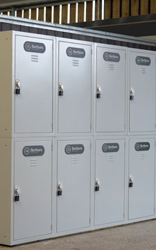 Horthorn Equestrian | Simply Lockers